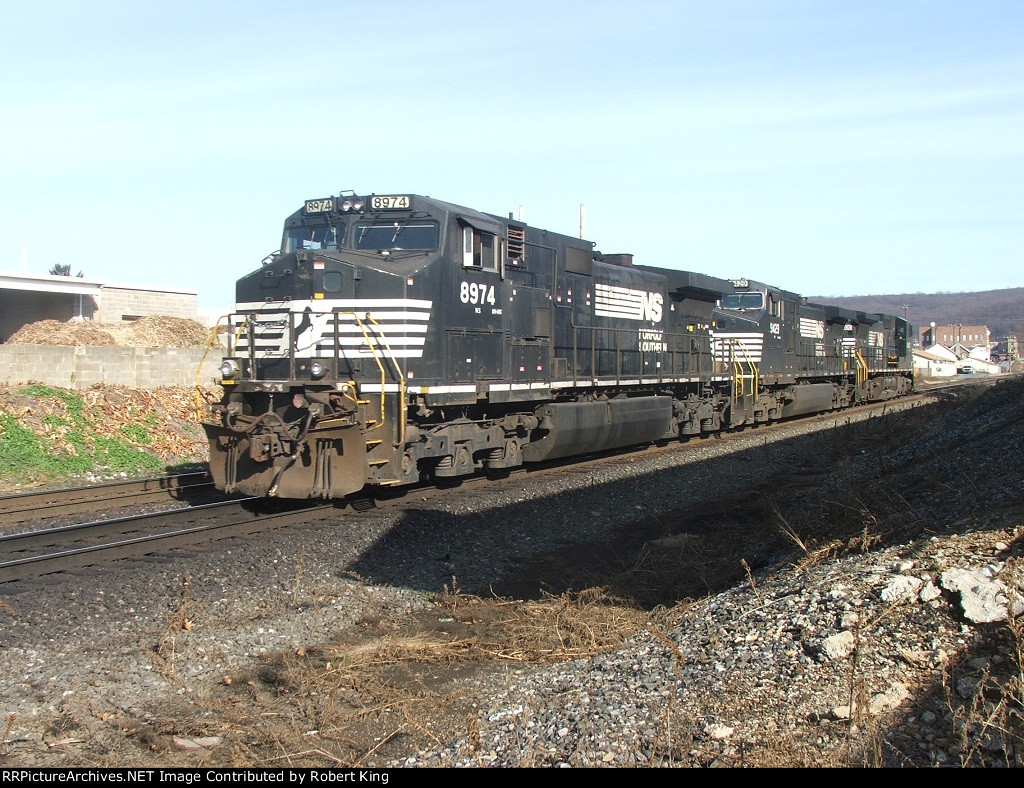 NS 8400 H68 (2)